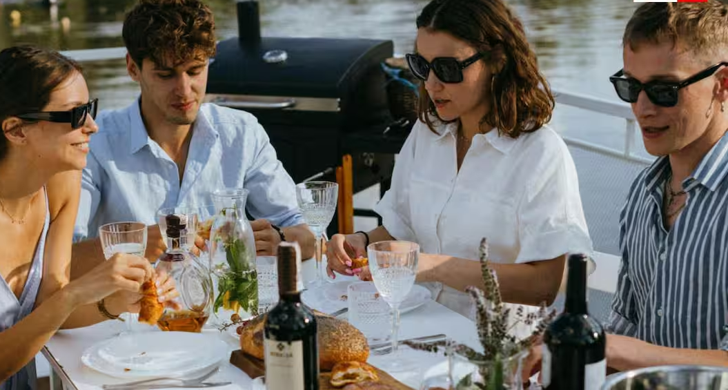 What is double dating and how is it changing the definition of love ...